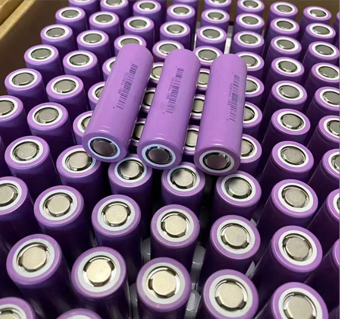 21700 Cylindrical NCM Lithium Battery Cell 3.7V 5000mah 5Ah For Scooter ...